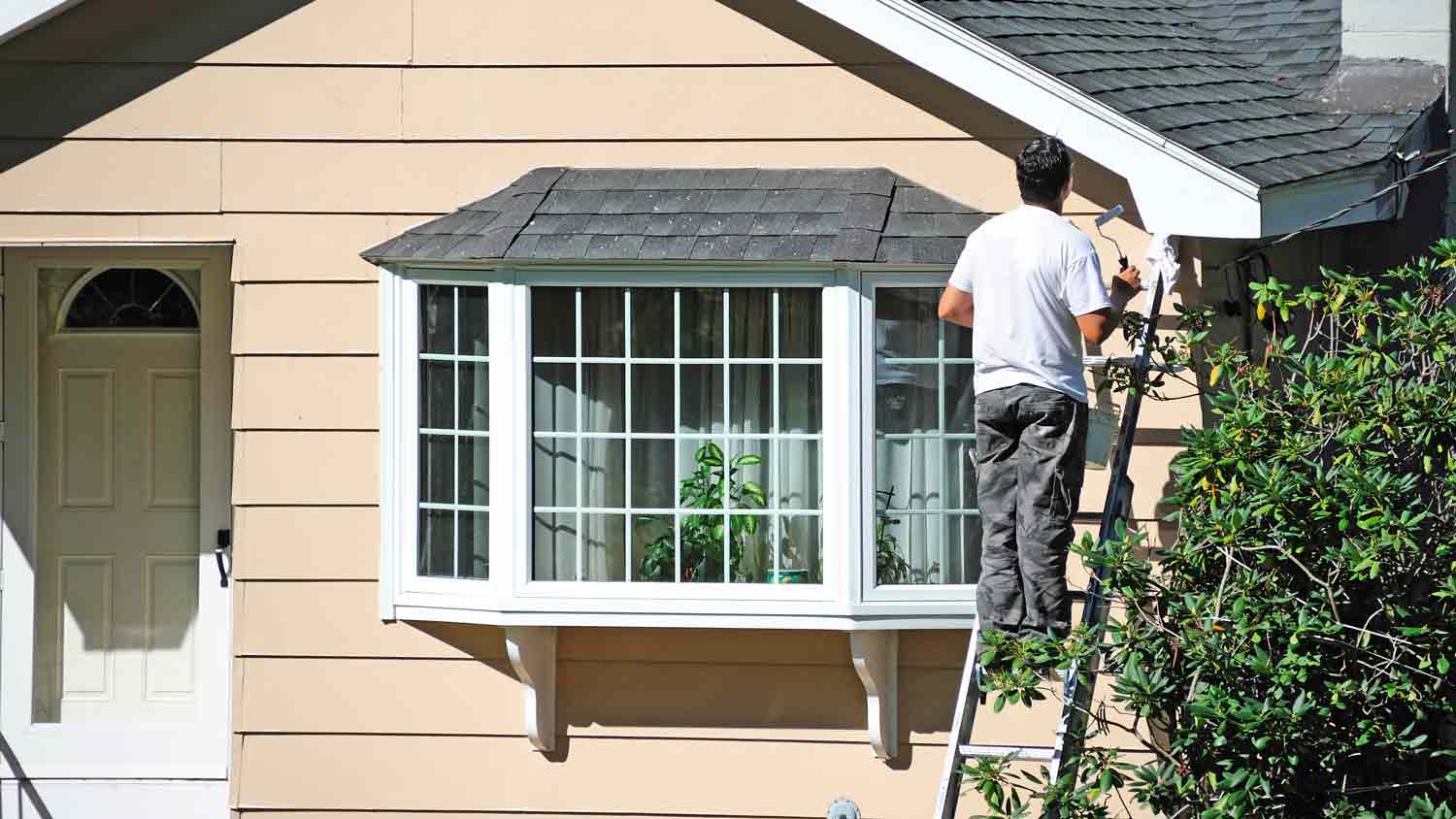 Is It Better to Spray or Roll Exterior Paint? How to Decide | Angi