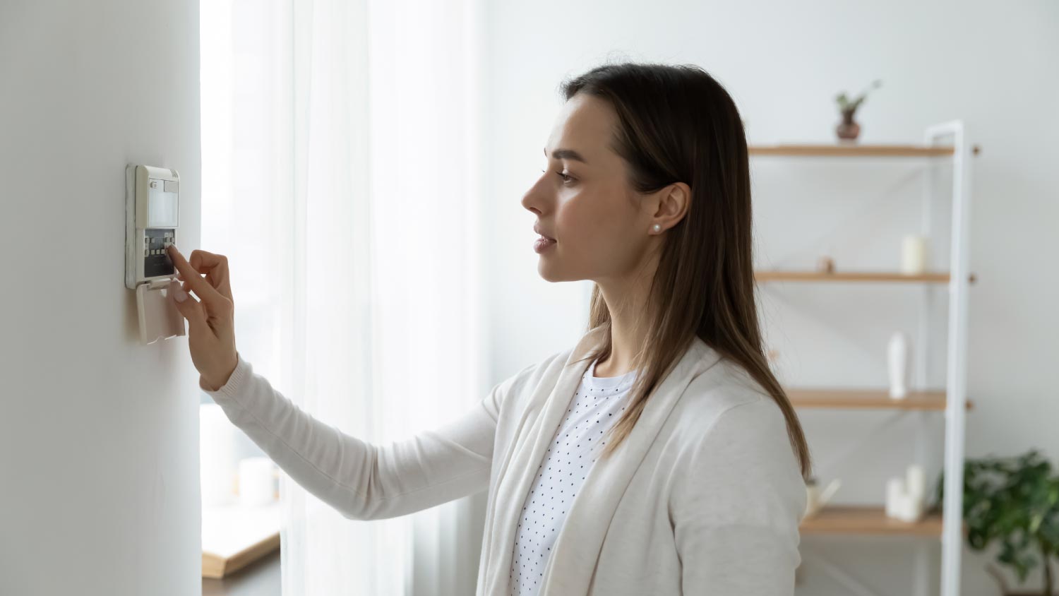 10 Energy Hogs in Your Home and How To Conserve | Angi