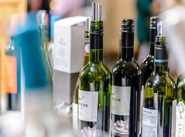 Viinien ja väkevien juomien alkoholivero nousi 1.1.2024 - katso ...