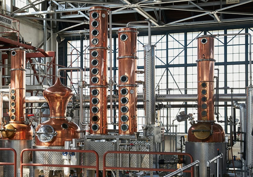 Destillering av sprit - pot still och kolonnpanna | folk o folk