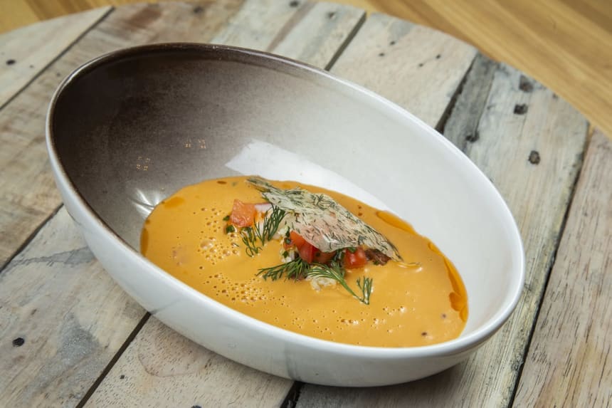 Nauti valotaiteesta ja Västkust-menusta Espoon Hanasaaressa | Viinimaa ...