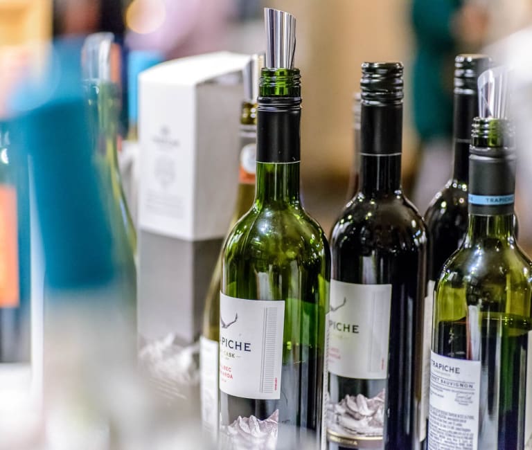 Viinien ja väkevien juomien alkoholivero nousi 1.1.2024 - katso ...