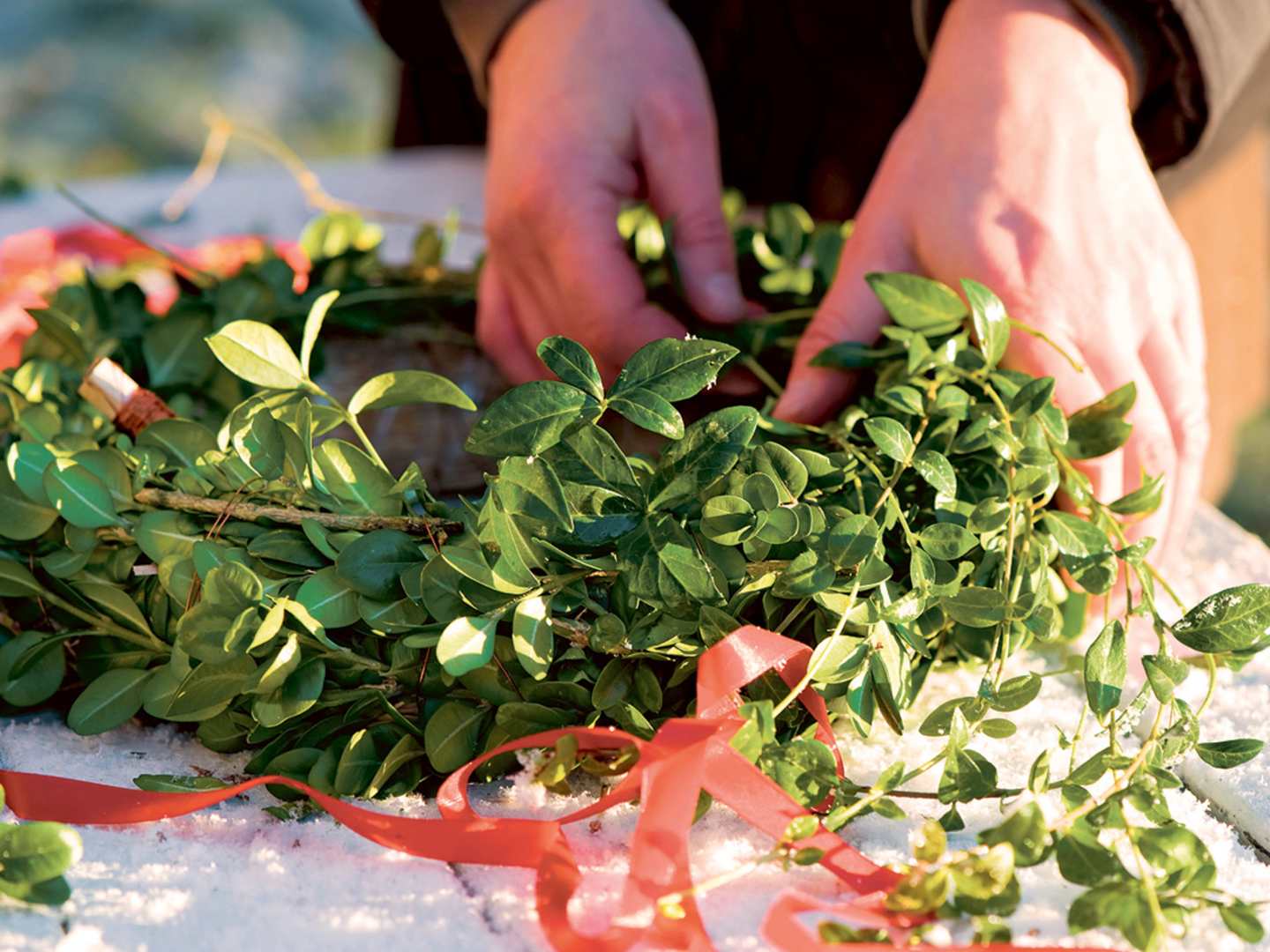 Guide: Så binder du din egna julkrans | folk o folk