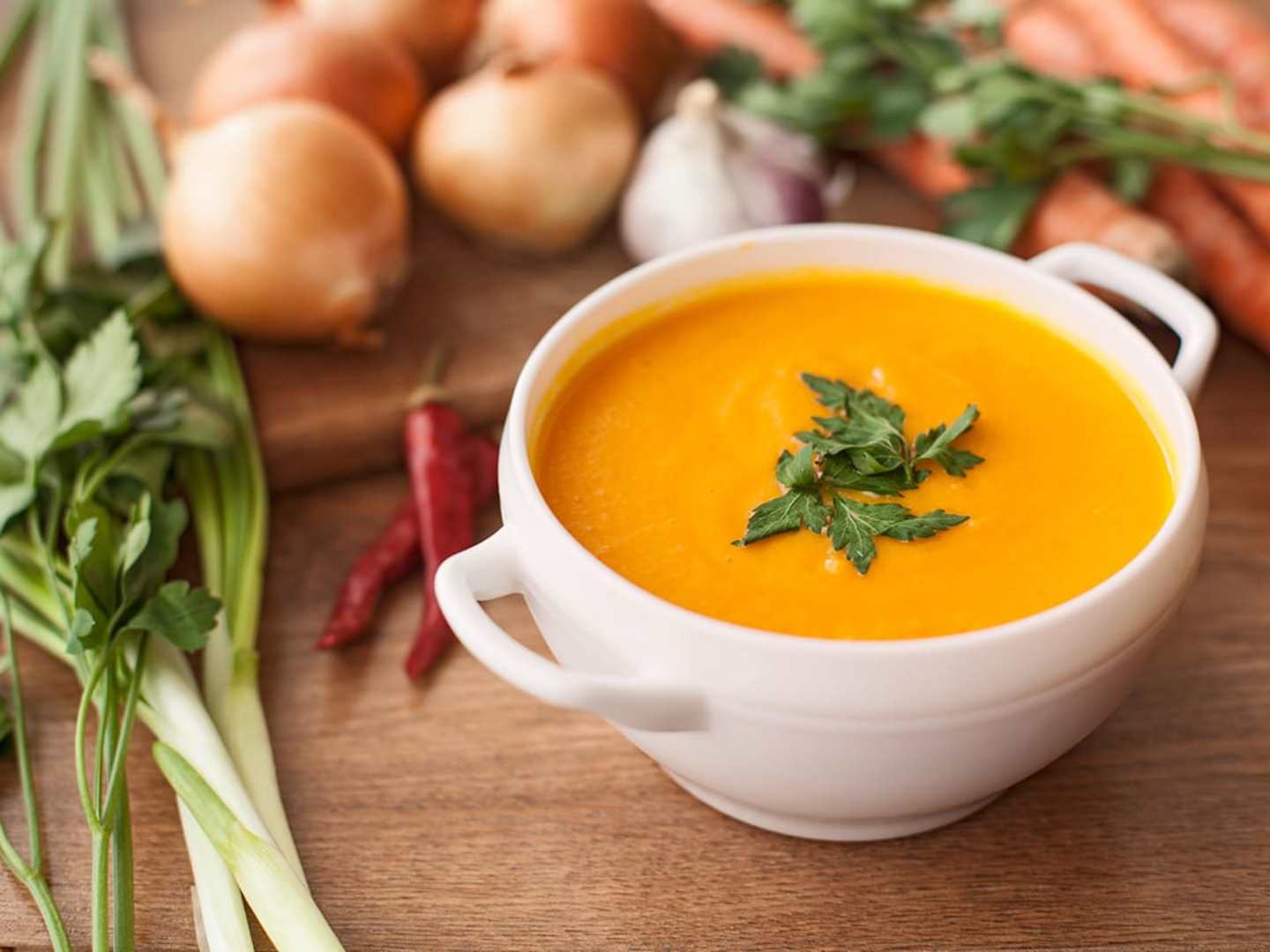 Morotssoppa med chili, ingefära och kokosmjölk | folk o folk