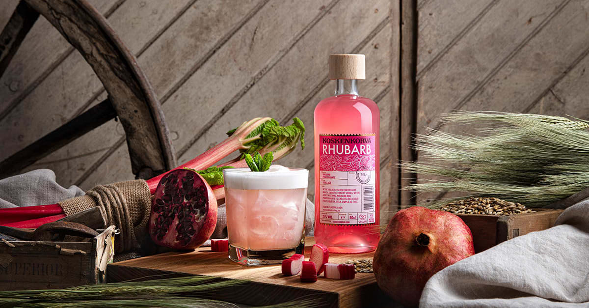 Rhubarb Smash - cocktail med Koskenkorva Rhubarb | Folkofolk