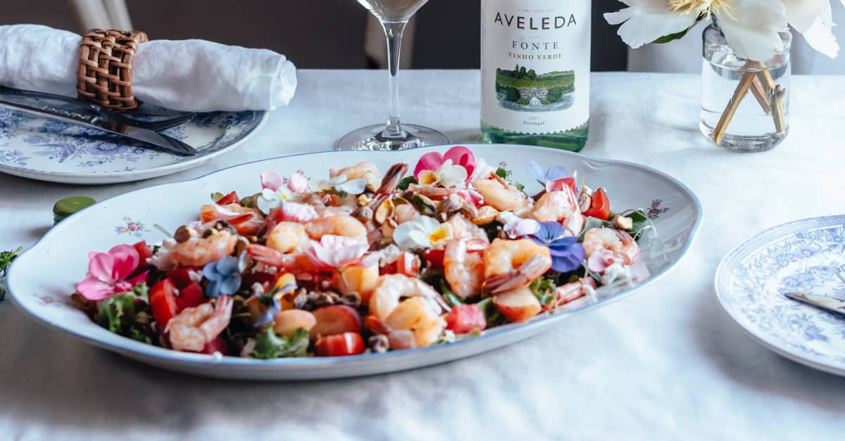 Hedelmäinen kesäsalaatti | Viinimaa