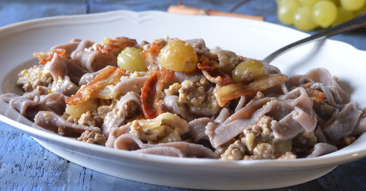 Punaviinistä tehty tagliatelle alla Ruffino | Viinimaa