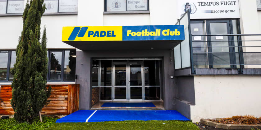 Réservez un terrain de padel au Padel Football club à Beauchamp
