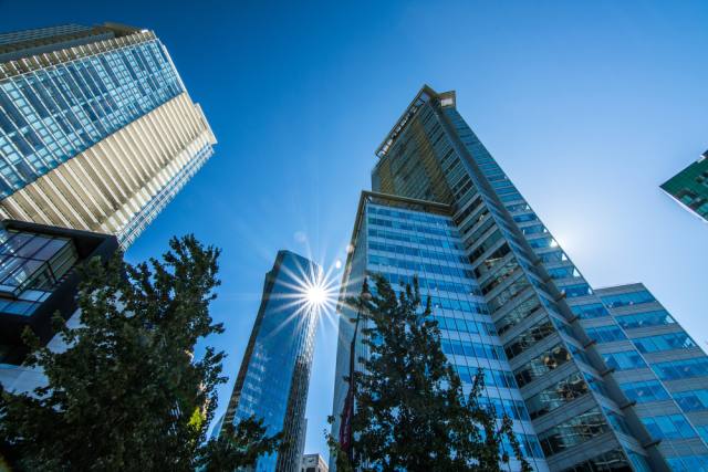 What is a High-Rise Apartment? + Pros & Cons