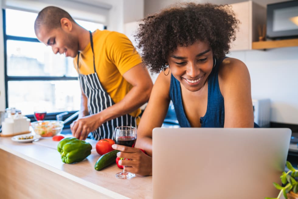 How to Split Rent with Roommates
