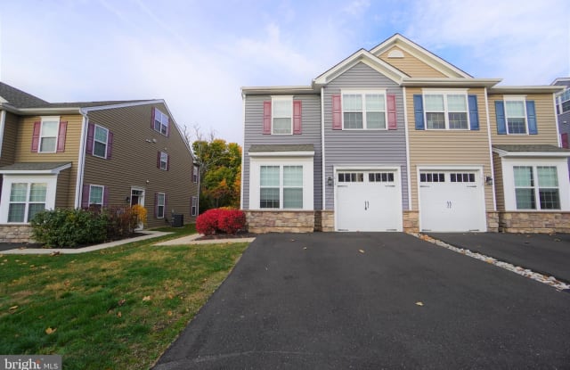 1013 CHAPMAN CIRCLE - Montgomery County, PA apartments for rent