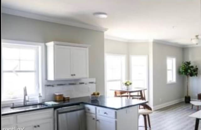 320 Howe Ave - Shelton, CT apartments for rent