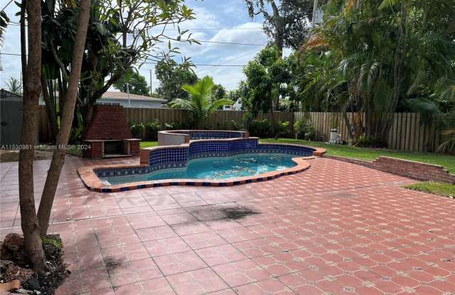 550 Northeast 174th Street - North Miami Beach, FL apartments for rent