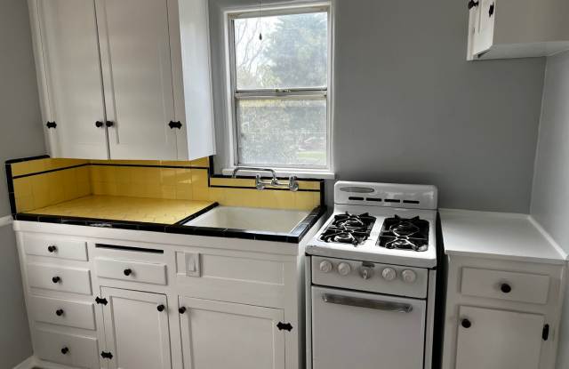 1 Bed 1 Bath Back House for Rent in Whittier - Whittier, CA apartments ...