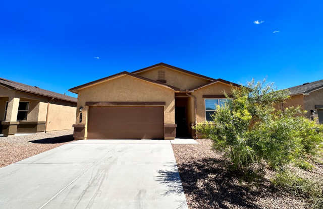 Built in 2022 4 bed 2 bath home. - Los Lunas, NM apartments for rent