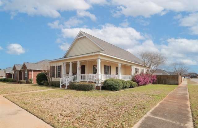 7 Whitney Avenue - Enterprise, AL apartments for rent