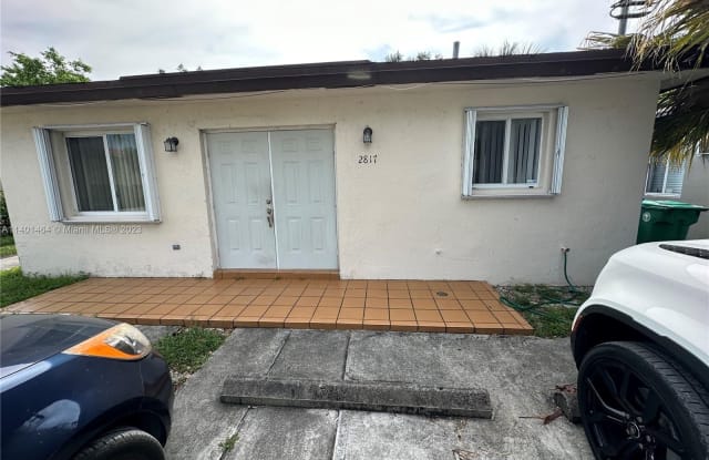 2817 SW 39th Ave - Miami, FL apartments for rent