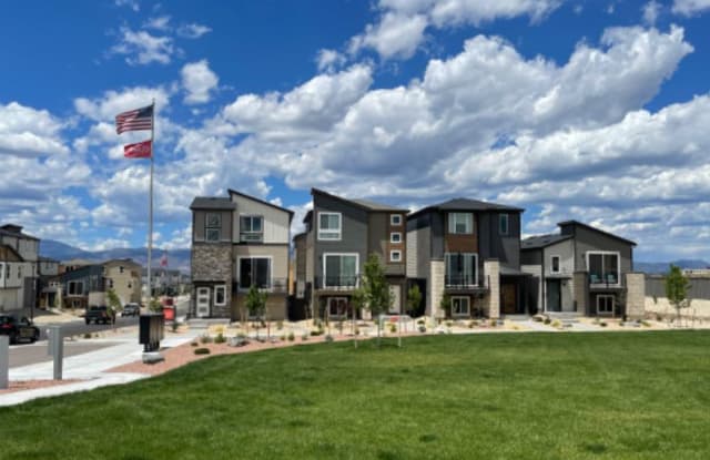 6035 Spring Breeze Dr - Colorado Springs, CO apartments for rent