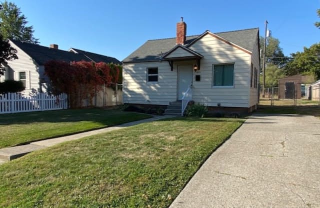 5129 North Whitehouse Street - Spokane, WA apartments for rent