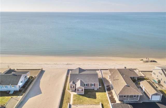 8 Belaire (year-round) Manor - Saybrook Manor, CT apartments for rent