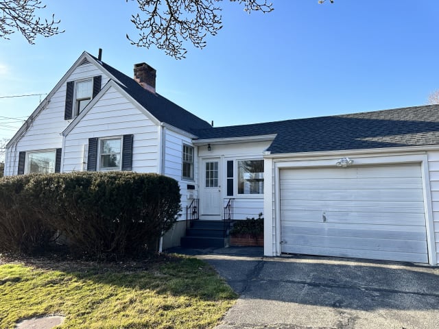 6210 Main St - Trumbull, CT apartments for rent