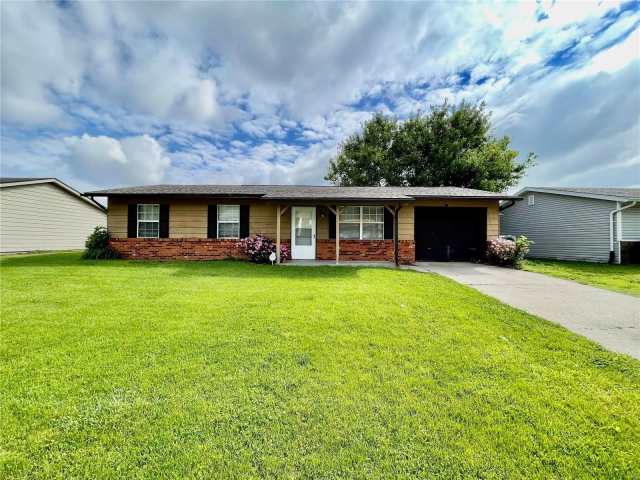 1991 Oak Tree Lane - Cahokia, IL apartments for rent