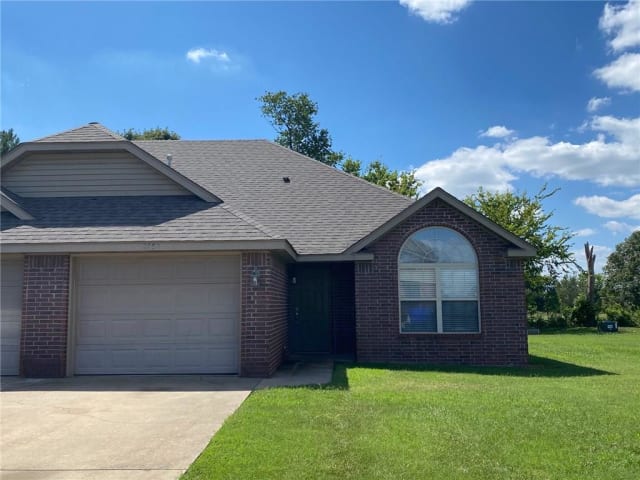 2452 Rill ST - Rogers, AR apartments for rent