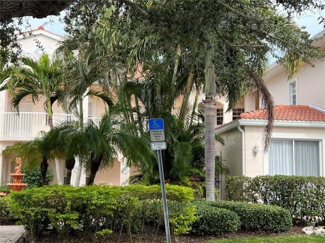 4236 CENTRAL SARASOTA PARKWAY - Sarasota County, FL apartments for rent
