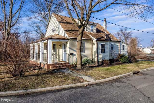 227 WHITTIER AVENUE - Moorestown-Lenola, NJ apartments for rent
