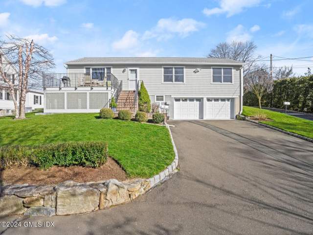 17 Wampus Lane - Riverside, CT apartments for rent