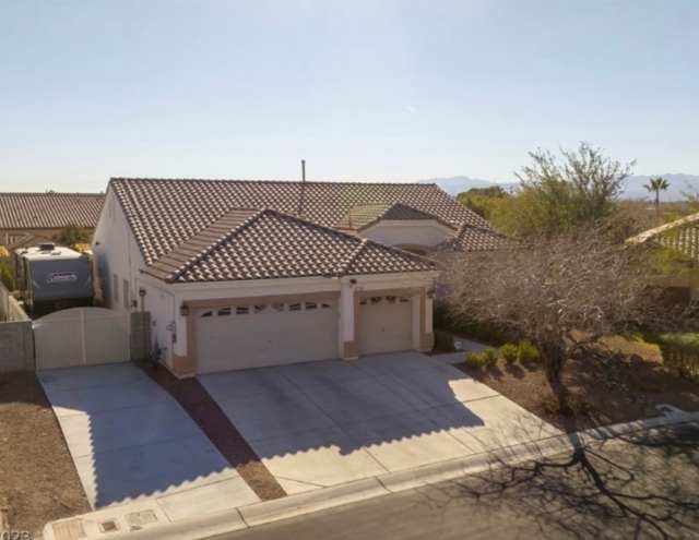 Beautiful 4 bed 2 bath home located in Centennial Hills! - Las Vegas ...