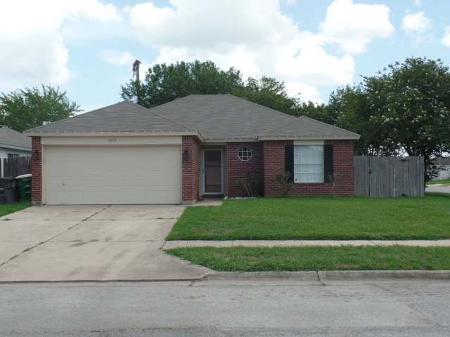 Available now in Vickers, Cade, VWHS campus zones! - Victoria, TX ...