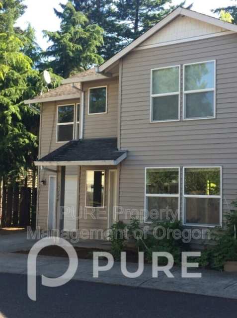 1522 SE 125th Court - Portland, OR apartments for rent