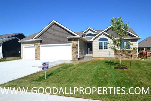 Executive Home - 4 Bedroom, 3 Bathroom with Finished Basment - Ankeny ...