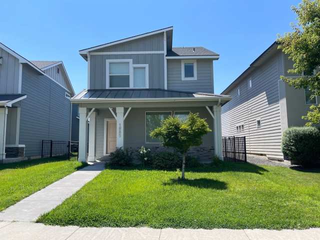 Like-new 3bed Meridian home, great design features- must see ...