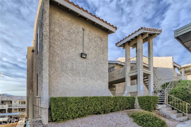 1927 SCIMITAR Drive - Henderson, NV apartments for rent