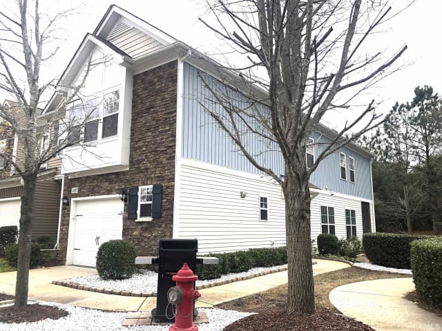 2463 Memory Ridge Drive - Raleigh, NC apartments for rent