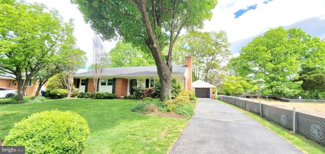 1533 SINCLAIR DRIVE - McLean, VA apartments for rent