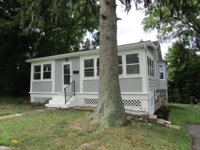 4 Lore Avenue - Edgemoor, DE apartments for rent