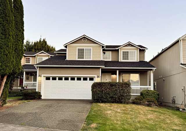 English Ridge 4 bedroom, 2.5 bath two story home!! - Summit View, WA ...
