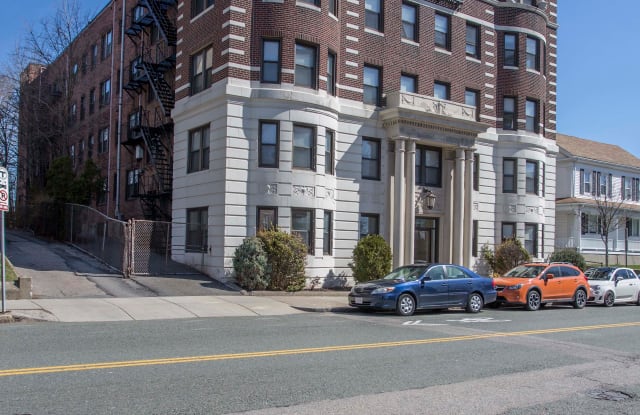 123 Highland Avenue - Somerville, MA apartments for rent 123 Highland Avenue - Somerville, MA apartments for rent