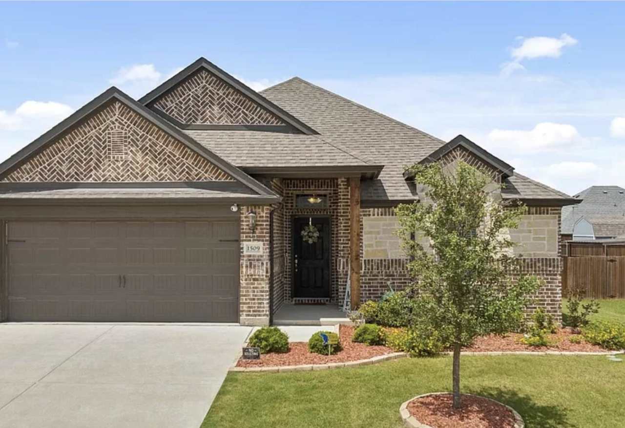 1509 Town Creek Circle - Sunny
