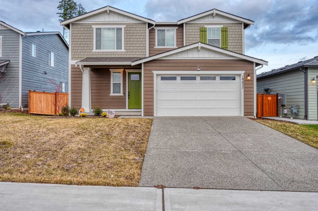 Spacious 5-Bedroom + Loft Home with Modern Upgrades and Stunning Mount ...