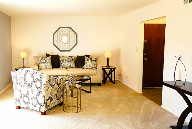 The Addison on Main Apartments of Mishawaka - Apartments for rent
