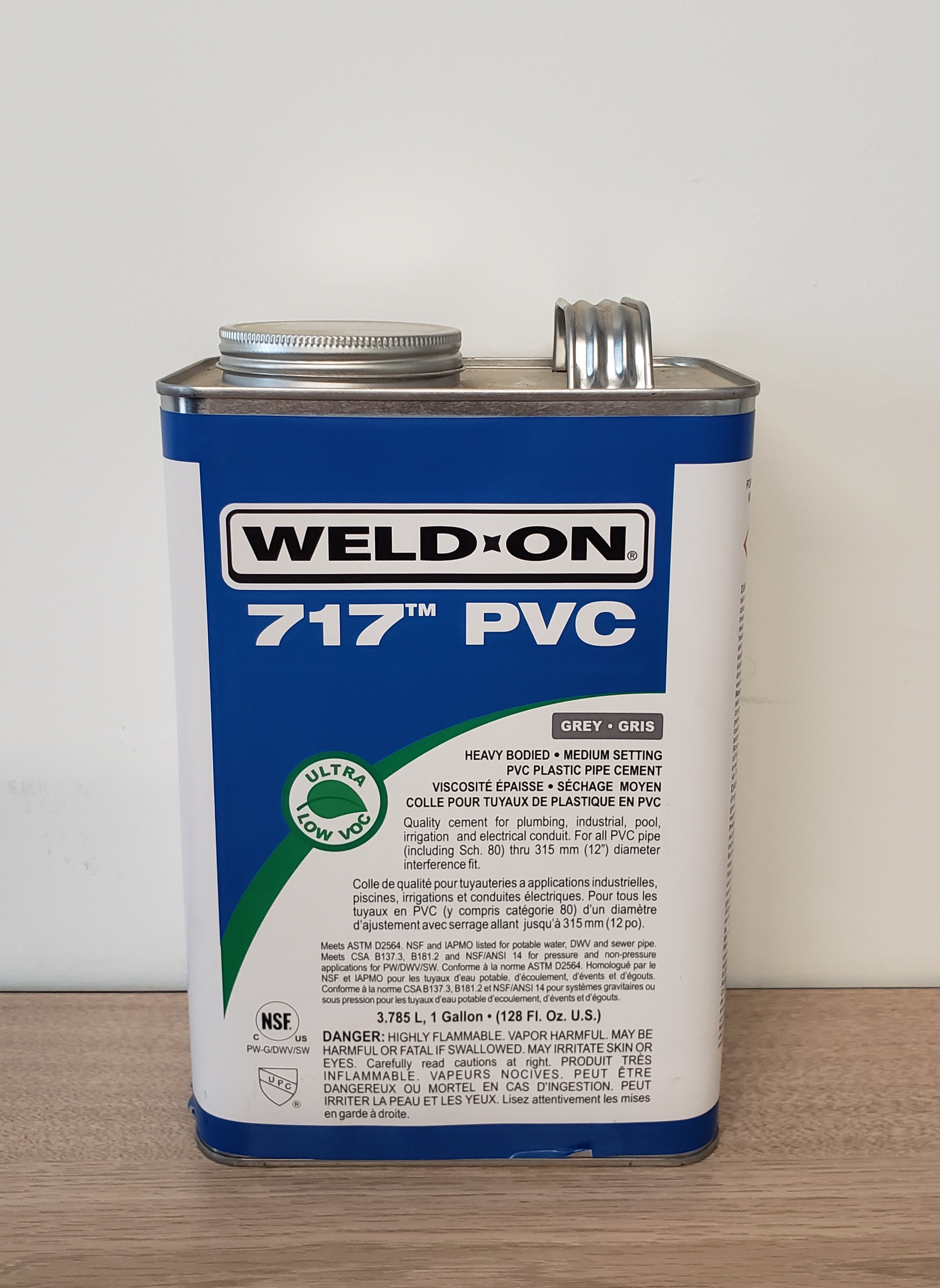 Aquifer Distribution | Weld-On® 12172 717™ PVC Cement, 4 L Container ...