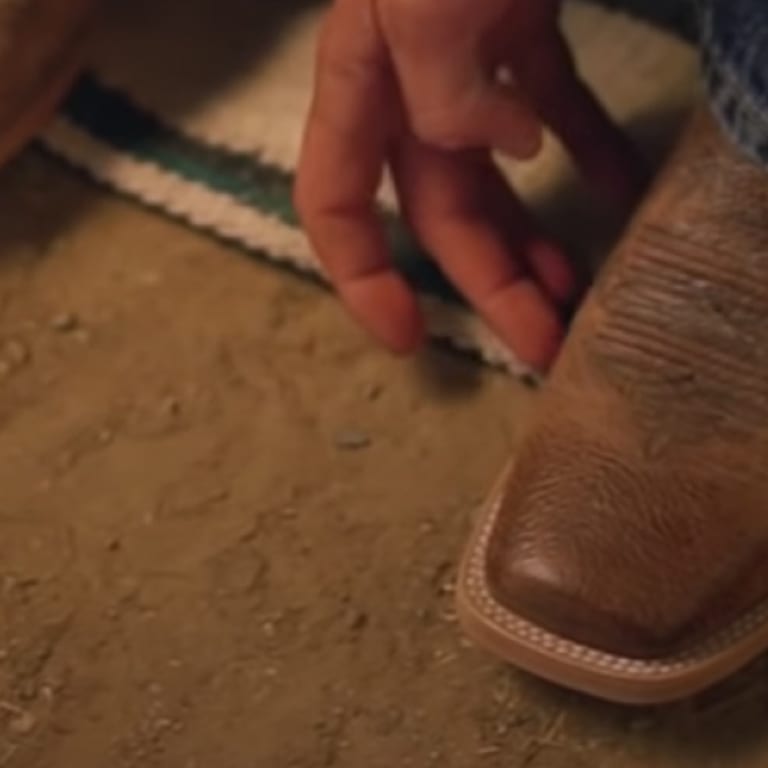 How to Fit Cowboy Boots & Western Boots | Ariat