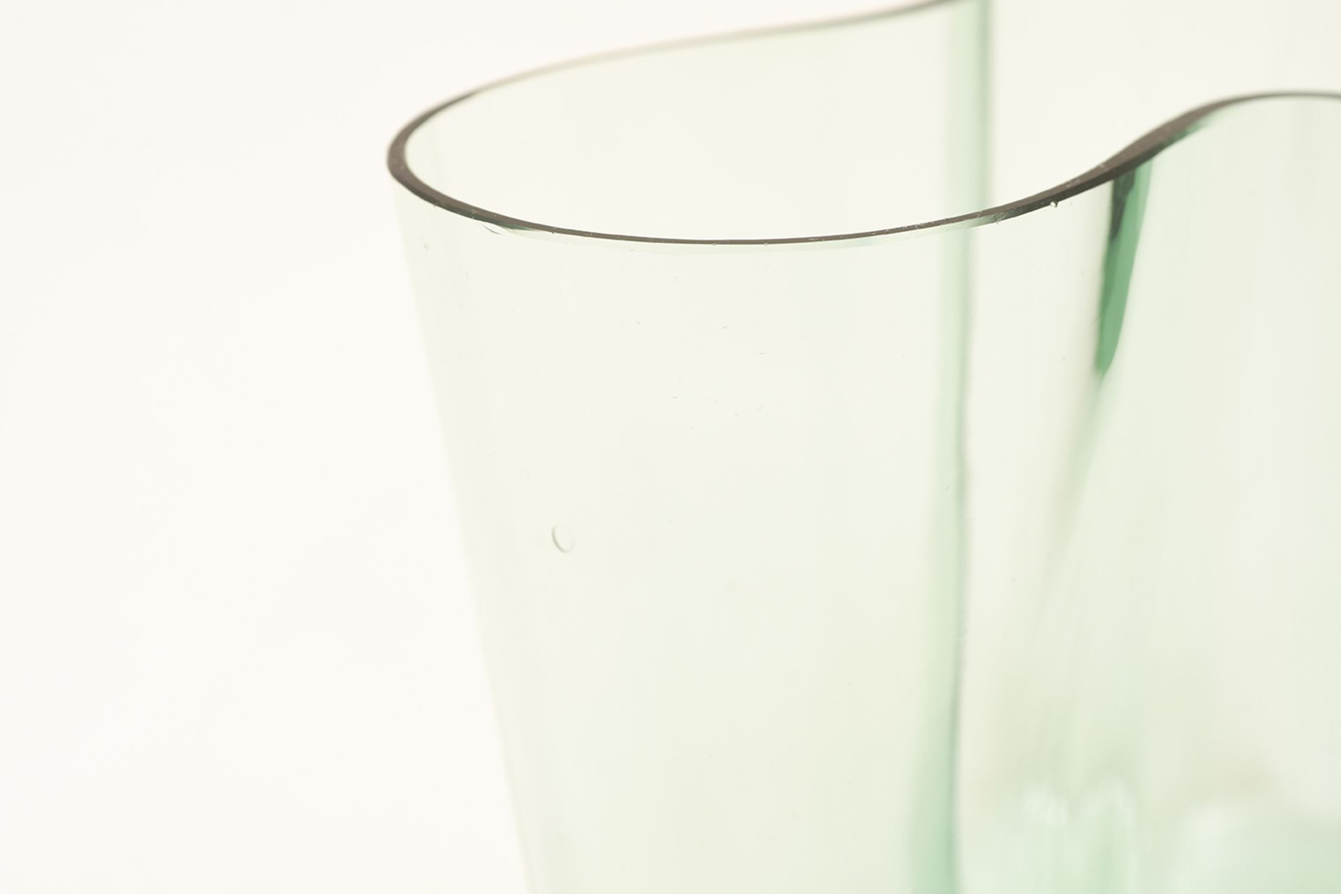 Savoy Vase - Artek