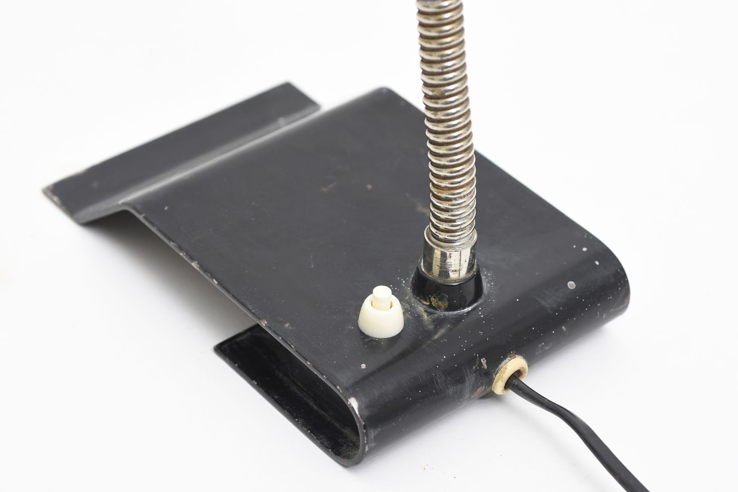 Artek - A Set of Alvar Aalto A703 Table Lamp