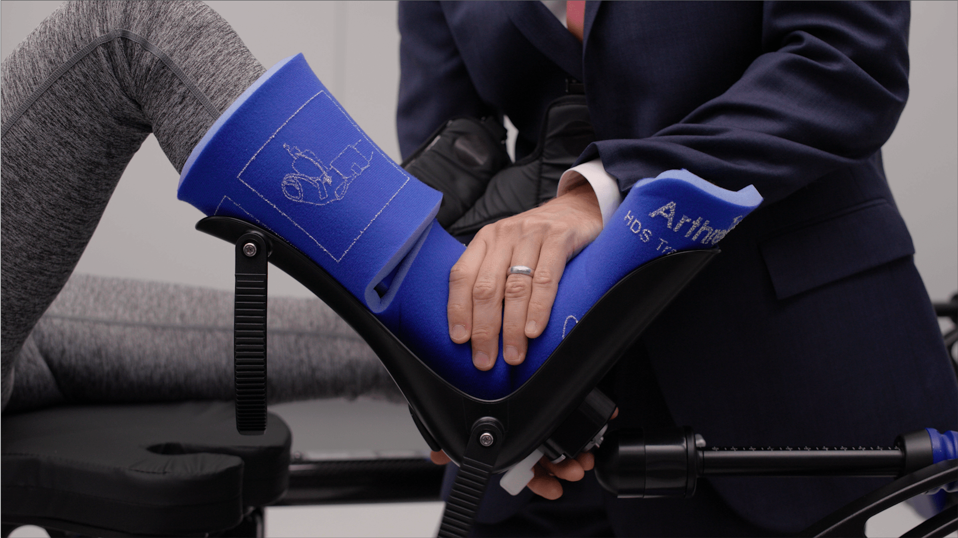 Arthrex - Hip Distraction System Traction Boot II Product Demonstration