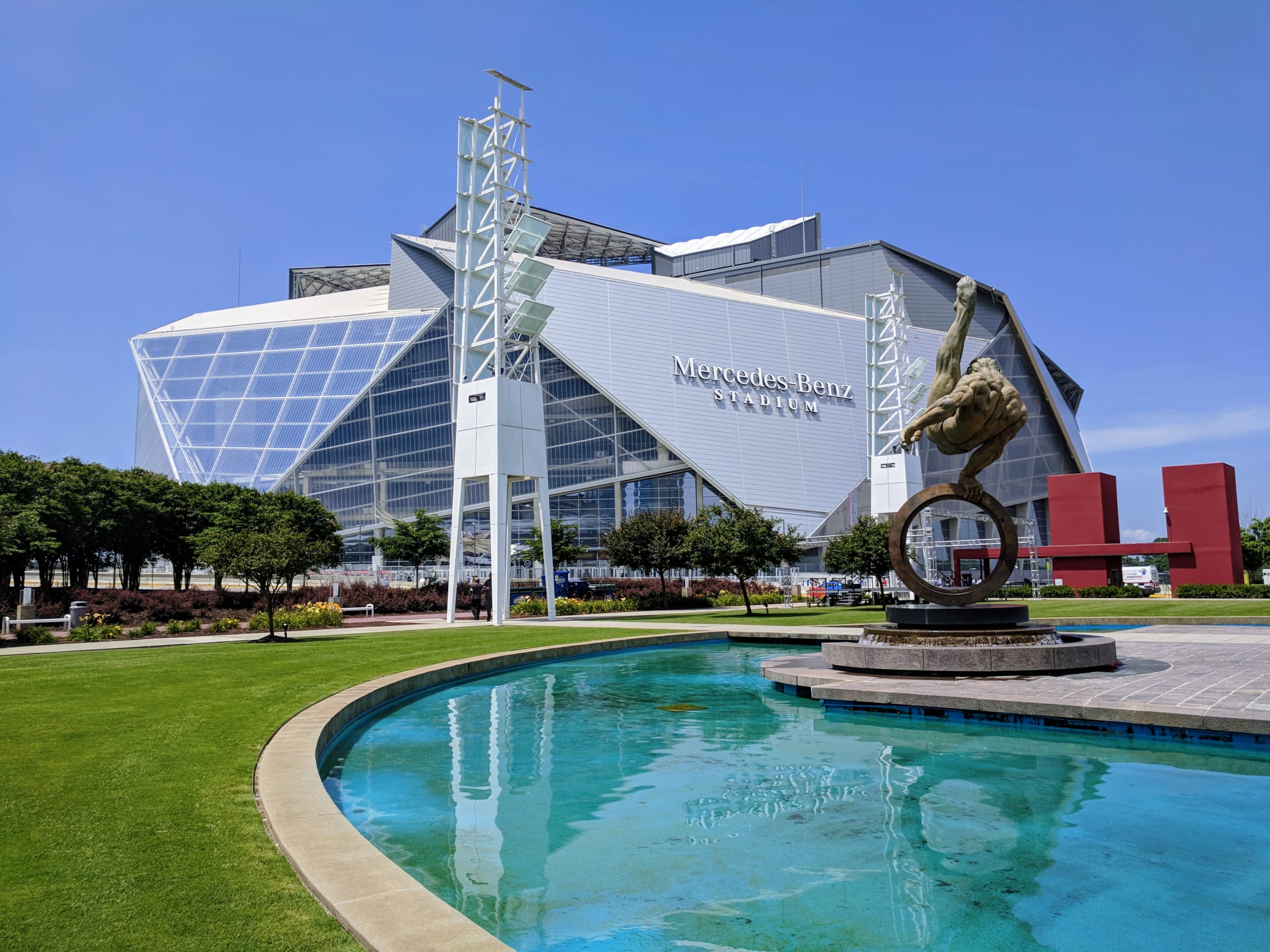 Mercedes-Benz Stadium - New Atlanta Falcons Football Stadium - Discover ...